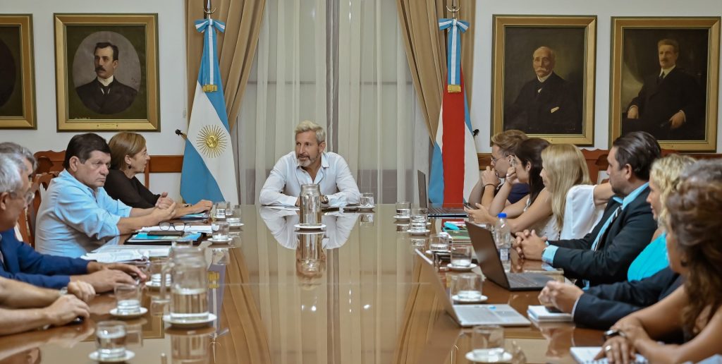 Frigerio repasó junto a Fregonese el Plan Educativo – El Diario Paraná